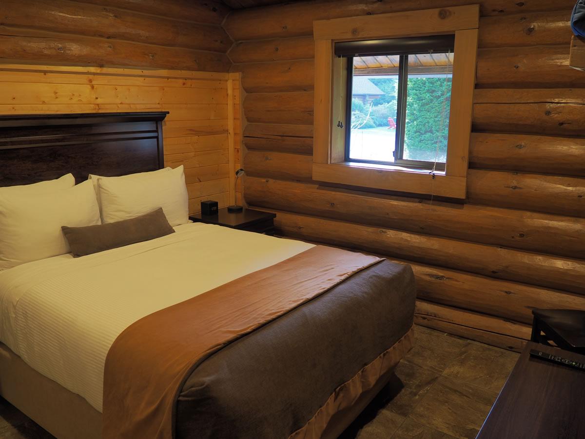 Cabin 9 | Crystal Cove Beach Resort